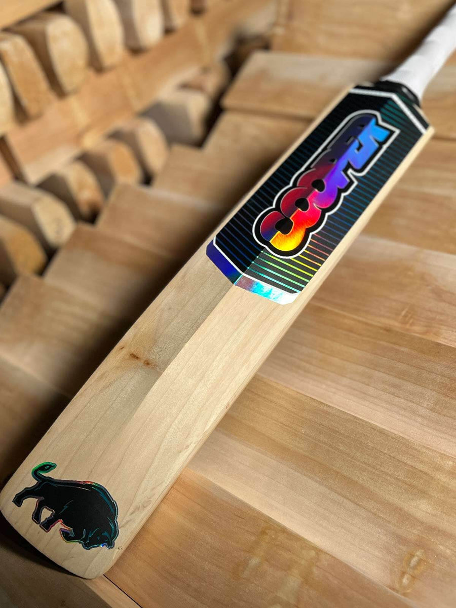 Buy Cricket Bats Online | Cricket Accessories Shop - Cooper Cricket