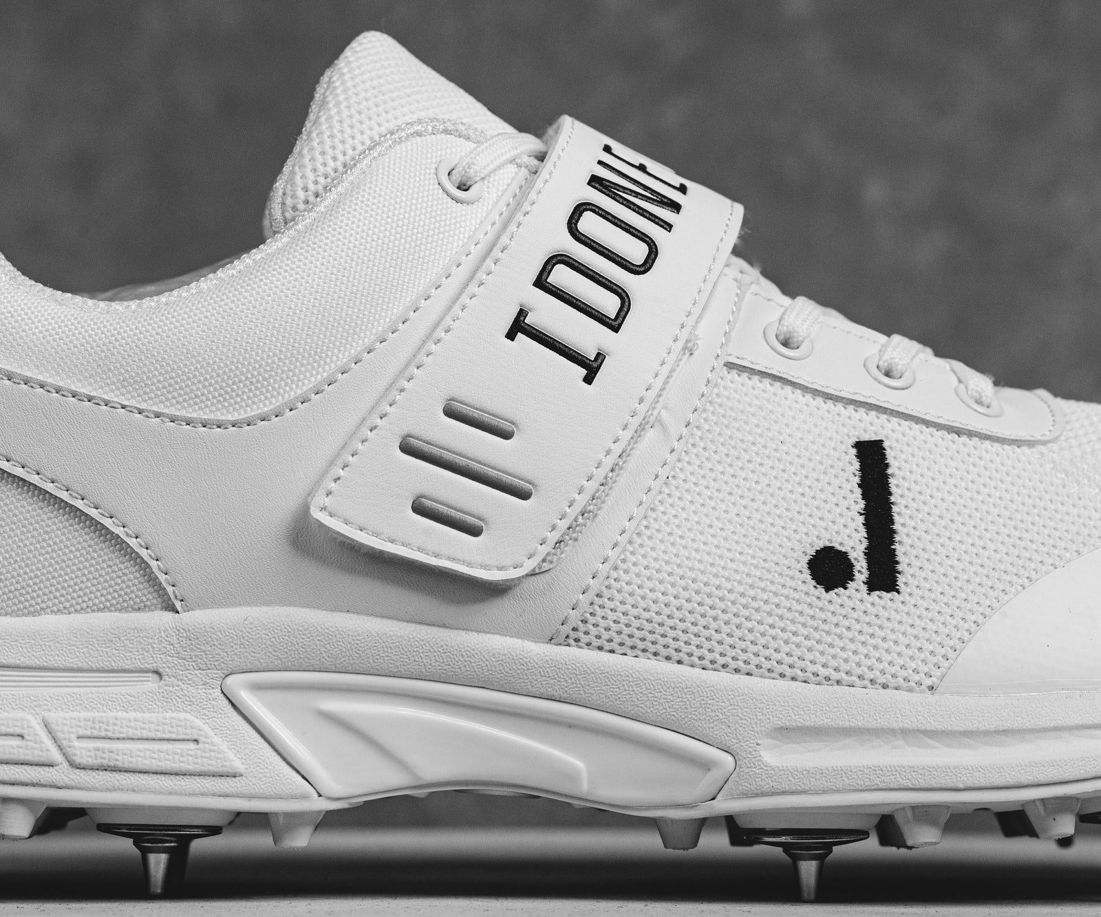IDONEUS ID1 Cricket Shoes - Superior Grip & Stability